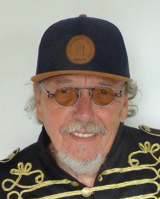 alle im feinen Zwirn